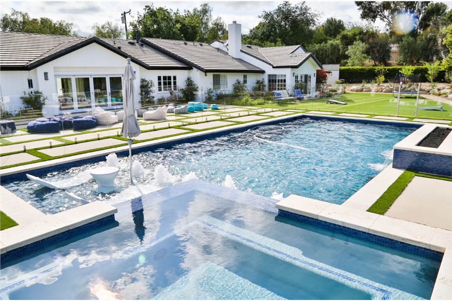 Clearflo Pools I Your Swimming Pool Experts in the California Conejo ...